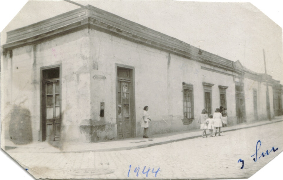 Historia del Liceo Santa Teresita - WikicharliE Historia del Liceo Santa Teresita - WikicharliE